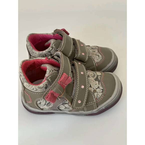Beeko | Shoes | New Beeko Girls Willa Boots In Grayishpink | Poshmark